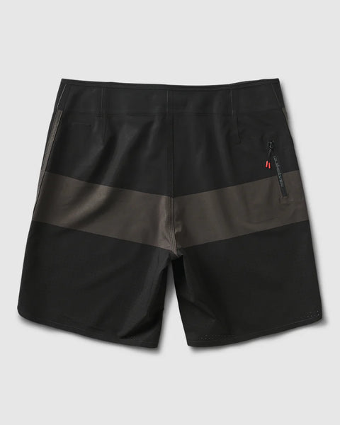Quiksilver Highline Pro Scallop 19" Boardies - Black – Out There Surf